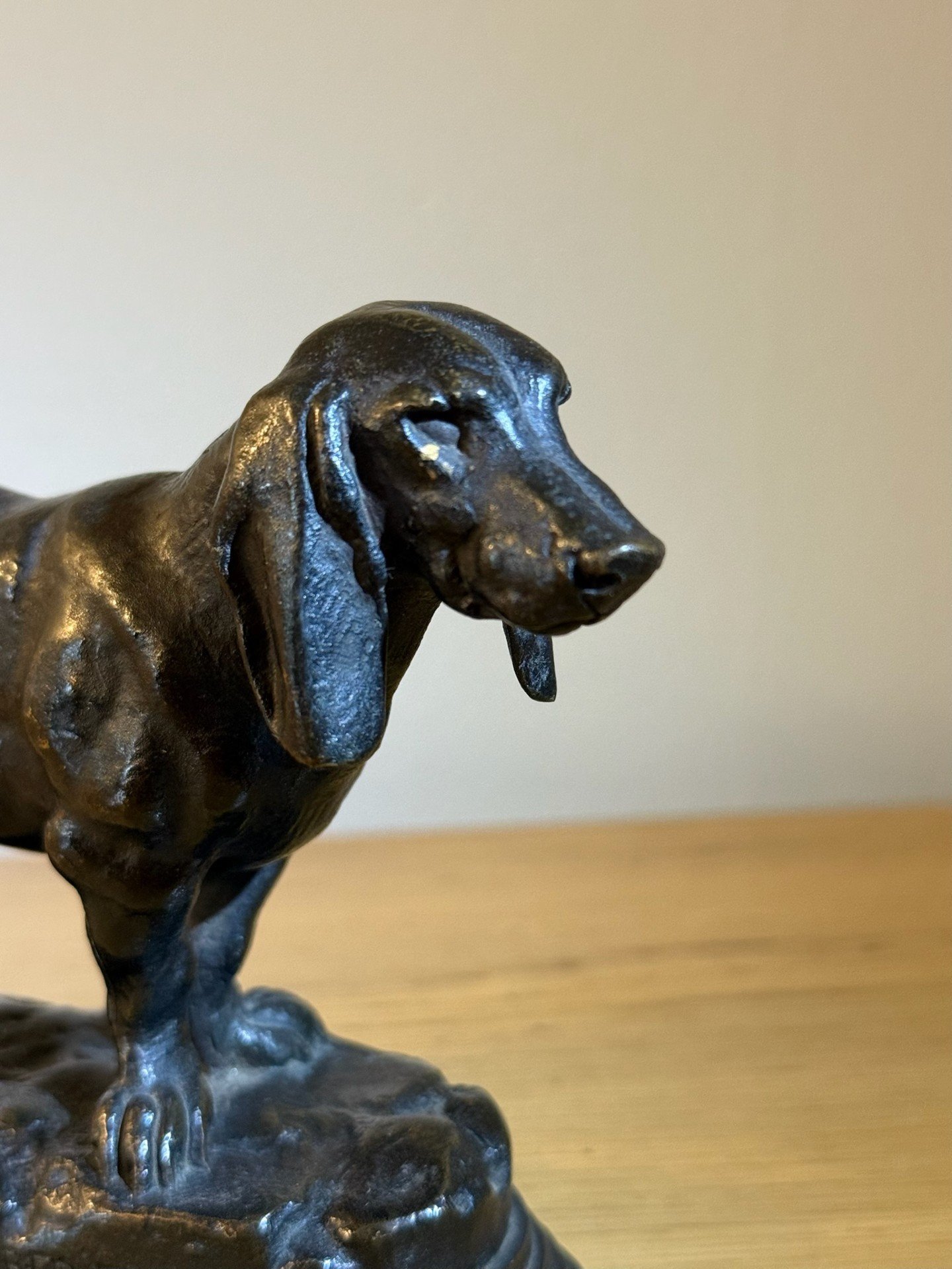 Antoine Louis Barye - English Basset - Animal s... | Antikeo