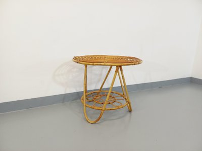 Round coffee table with a vintage 1960s rattan ... | Antikeo