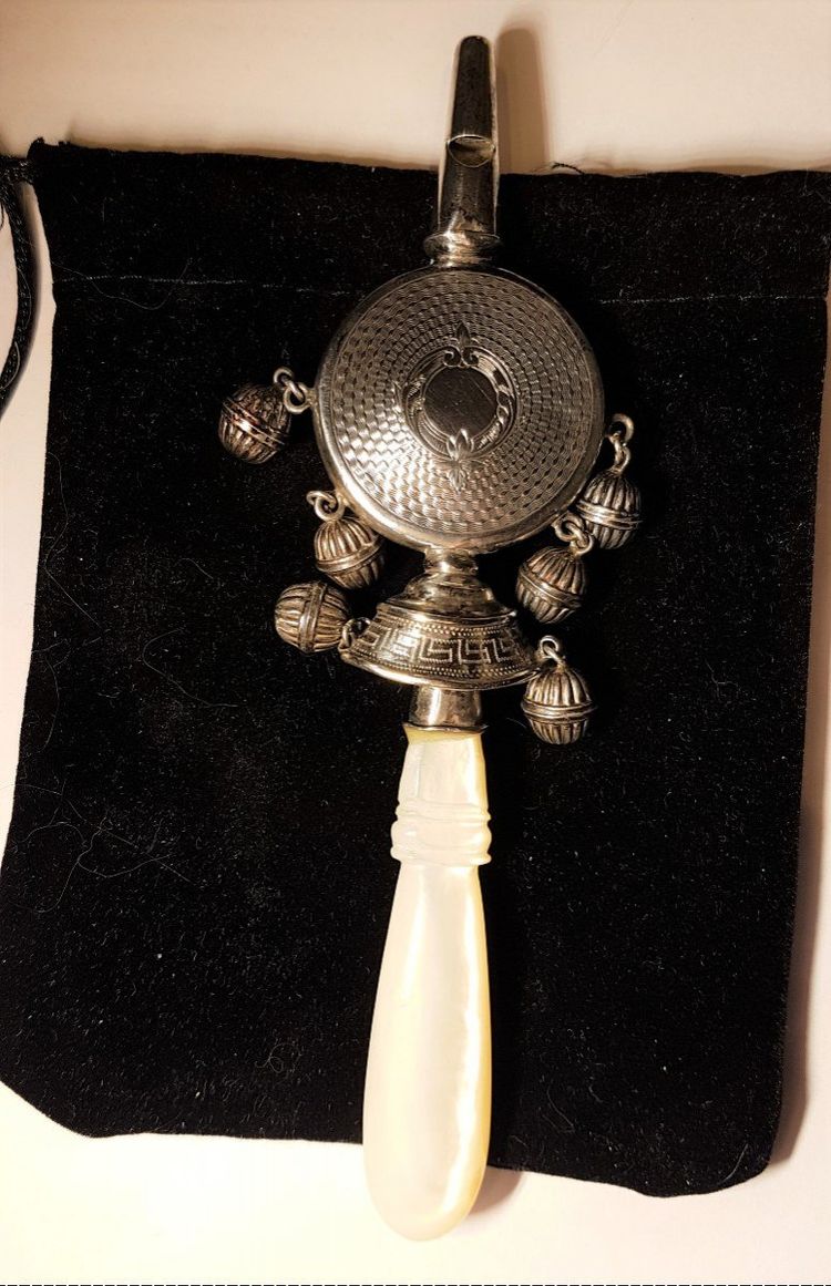 Hochet De Nourrice En Argent - Manche En Nac... | Antikeo
